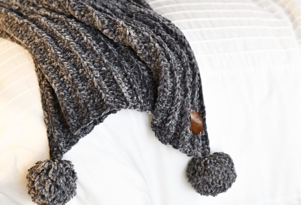 53 Free Patterns to Crochet with Fluffy Velvet Yarn - Yarnique